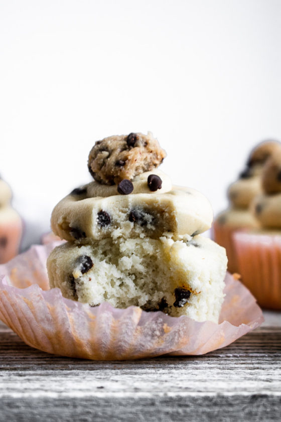 How to Make Edible Cookie Dough Frosting - Buckets of Yum