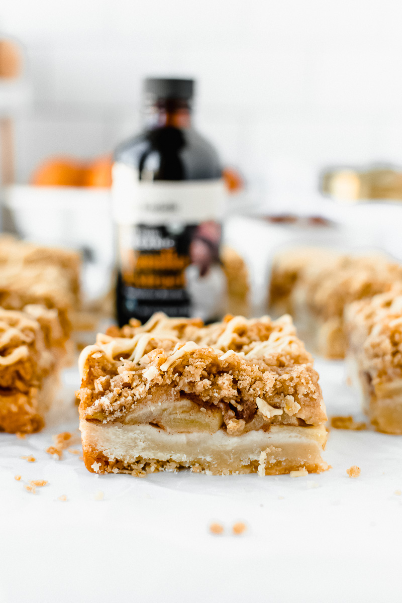 Easy Apple Pie Bars with Vanilla Shortbread Crust - Buckets of Yum